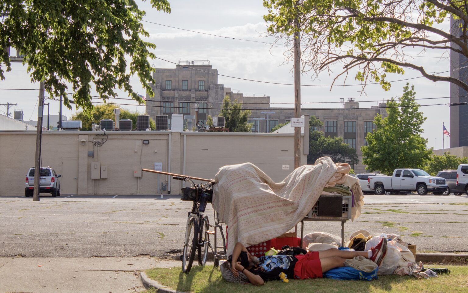 Trump’s order on homelessness will undo decades of progress, Kansas ...